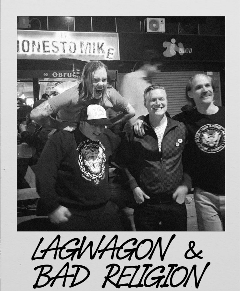Nosotros · El Honesto Mike · Burgers, Chelas y weás random